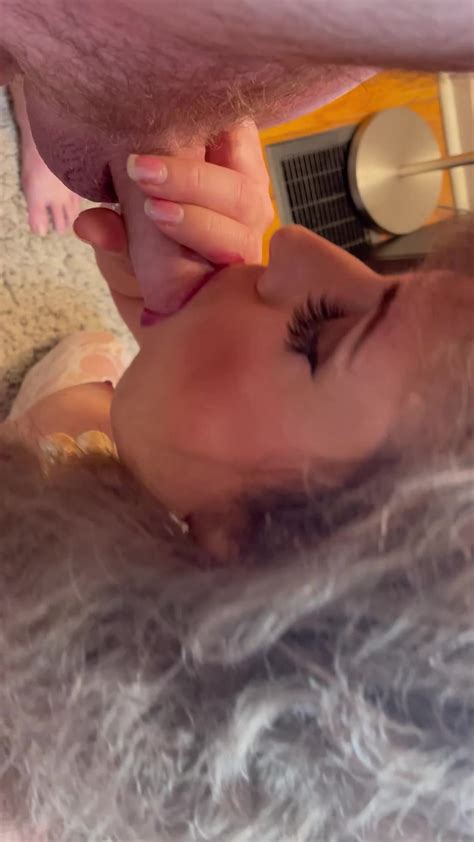 Sandra Love Sucking Dick