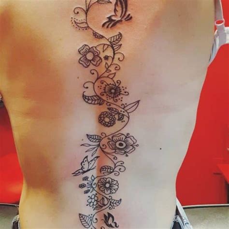 47 Sexy And Alluring Spine Tattoos For 2017