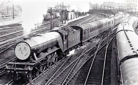 Lner No 4477 Gay Crusader By Tobyandbrunocentral On Deviantart