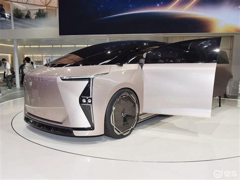Icar V23搭载单电机版和双电机版动力方面 易车