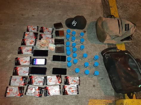 PNC Guatemala on Twitter Tres supuestos asaltabuses fueron detenidos en el kilómetro de la