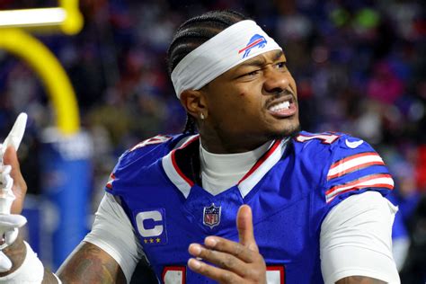 Bills Star Stefon Diggs Leaves Buffalo In Blockbuster Trade