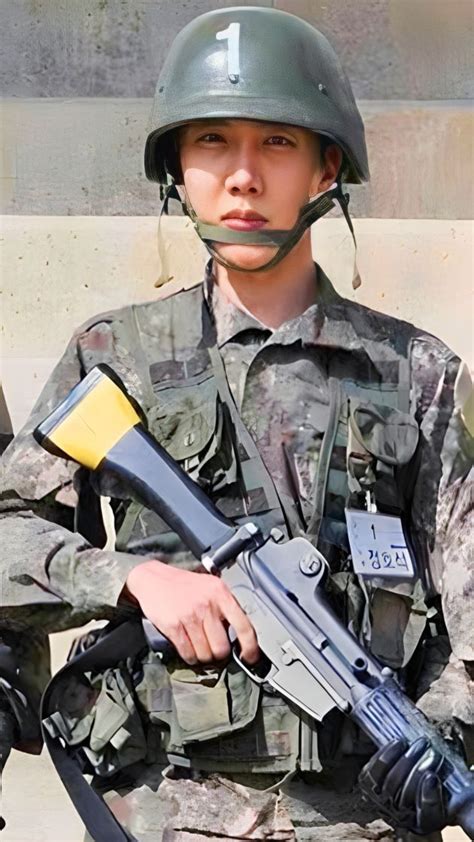 J Hope Panosundaki Pin