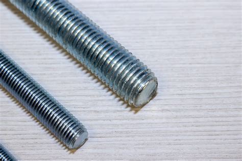 Tije Filetate Cu Filet Continuu De La Furnizori Din Romania Revista Magazin Afacerist Ro