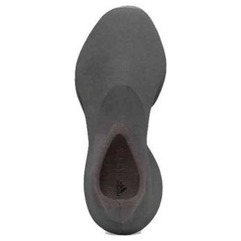 Yeezy Knit Runner Fade Onyx Droper