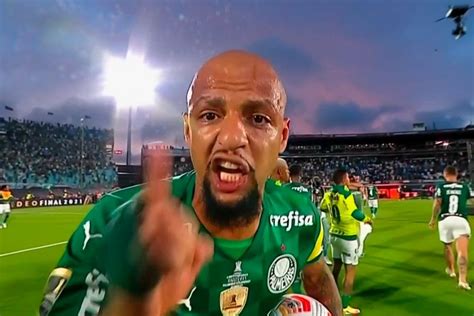 Felipe Melo Alza La Copa Libertadores Al Cielo Il Palmeiras Vince Il