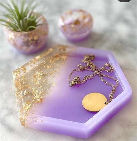 Hexagon Boundary Mold Resin24