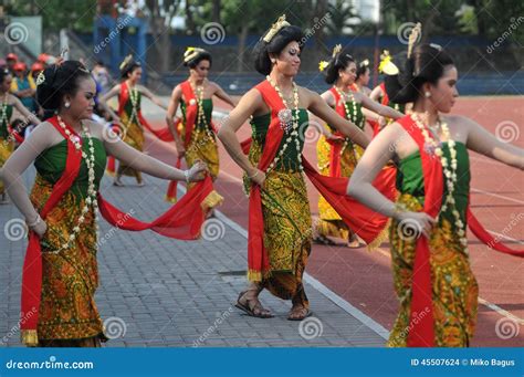 Traditional Javanese Dance Editorial Photo 55905683