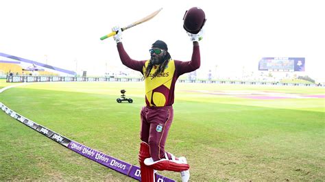 Born Knight Watch Rcb Legend Chris Gayle Congratulates Kkr On