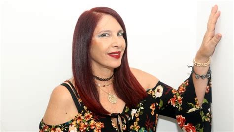 המורה של המדינה סוזי מילר סופרייז חוגגת 70