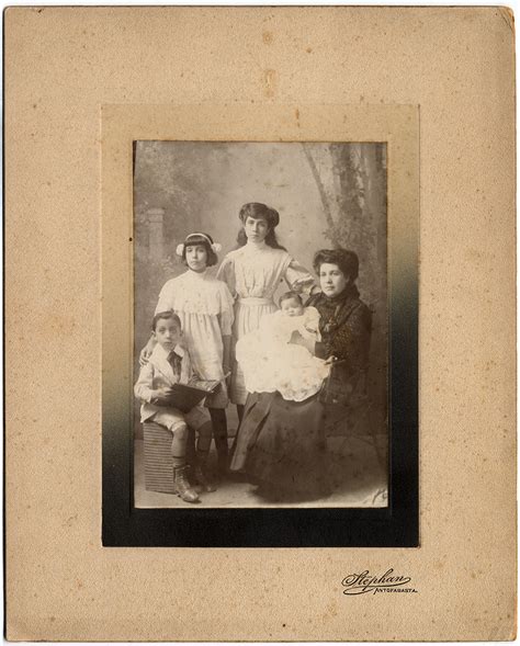 Retrato Familiar Cultura Digital UDP Retrato Familiar Cultura Digital UDP