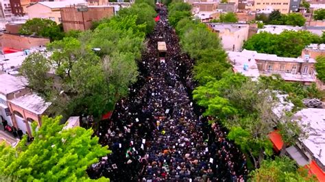 İran Cumhurbaşkanı Reisi Için Tebrizde Cenaze Töreni