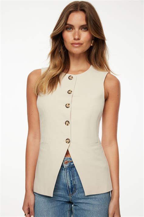 Emery Round Neck Flyaway Vest Beige Dynamite