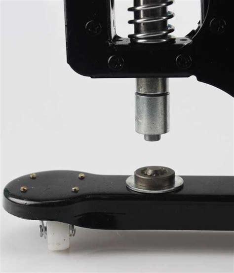 Hand Press Eyelet Buttonhole Punching Eyeleting Machine For Diy Leather Pvc Fabric