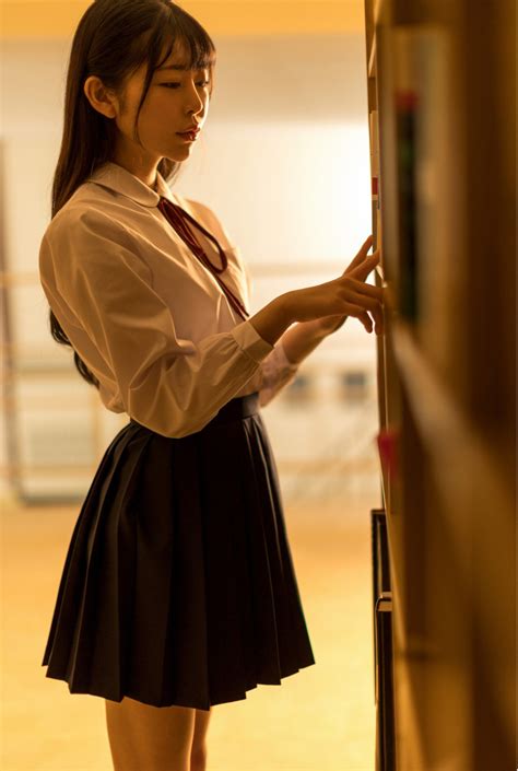 Hinako Mori 森日向子 公式グラビア写真集 青春 アオハル Set02 Everiaclub