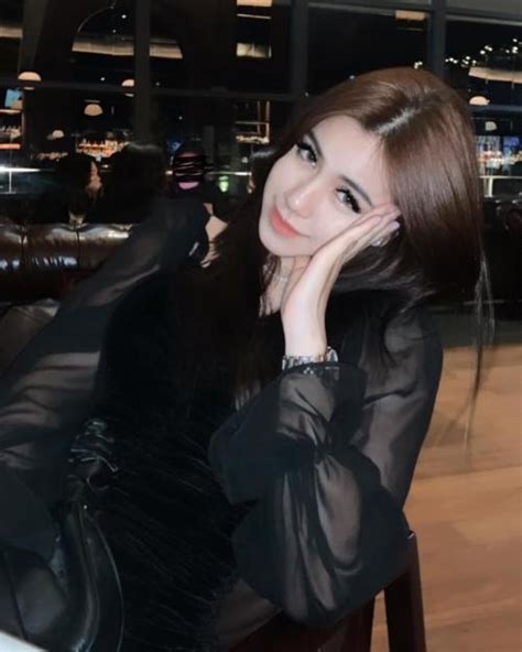 7 Potret Cantik Rinoa Aurora Senduk Pemeran Cucu Indro Warkop Dalam