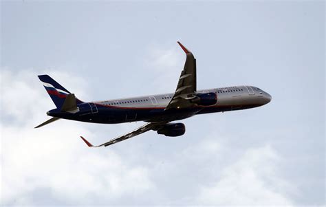 Aerofłot zawiesza loty międzynarodowe Rosawiacja zaleca odwołanie rejsów za granicę