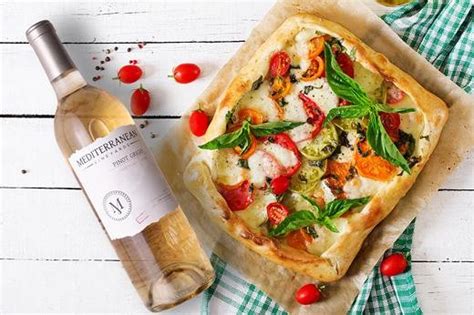 Mediterranean Vineyards Recipes Tomato Basil And Mozzarella Flatbread