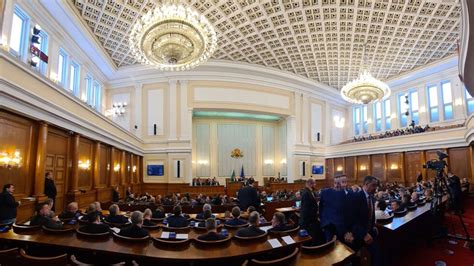 Първи реакции след президентското вето върху Изборния кодекс Nova