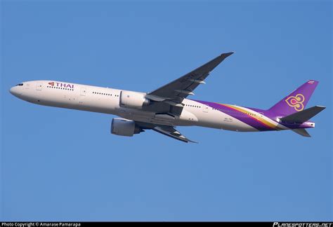 HS TKL Thai Airways International Boeing 777 3ALER Photo By Amarase
