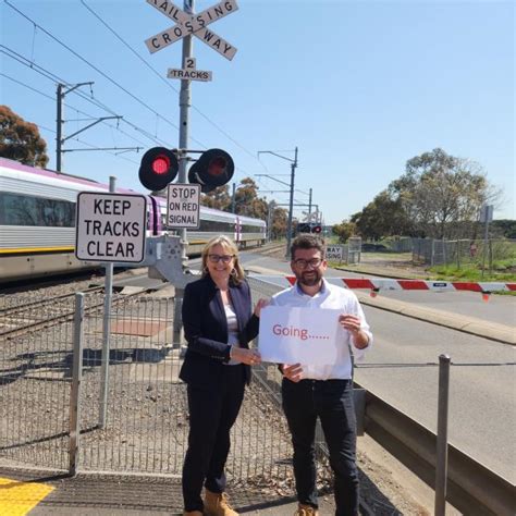 Crossings At Diggers Rest To Go Sunbury And Macedon Ranges