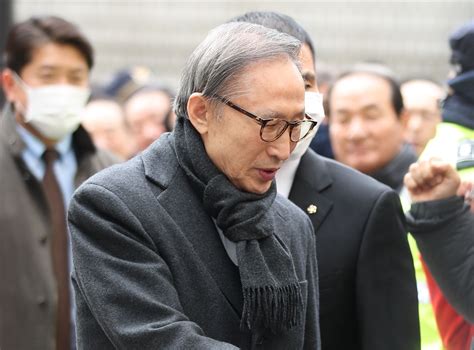 韓國前總統李明博涉貪 終審判17年須入監服刑 中華時報china Times