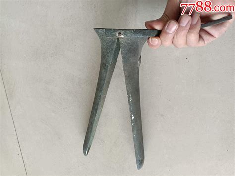 民国时期的老物件中医文化传承百年铜器鸭子嘴开口器古玩收藏 旧铜器 玩古论金7788收藏 收藏热线