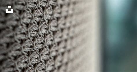 화이트와 블랙 니트 섬유 사진 Unsplash의 무료 추상적인 이미지