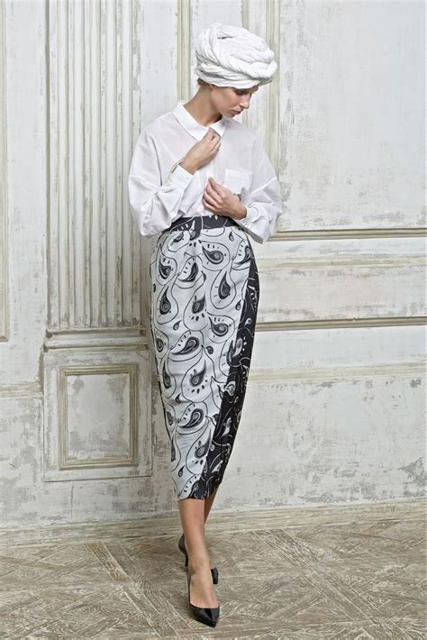 Vika Gazinskaya Spring 2015 Ready To Wear Collection Vogue Vika