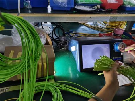 China 90 Degree St Optical Fiber Connector 20mm Cable Boots Ferrule