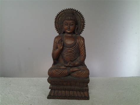 説法をする釈迦如来像 ことだま日記