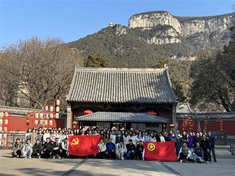 活动 儒学院组织党团联学活动灵岩寺游学 山东大学儒学高等研究院