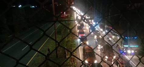 H 3 Lebaran Sudah 595 874 Orang Dan 143 782 Unit Kendaraan Tinggalkan