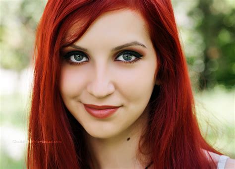 That Innocent Look And Red Head More On Drooltubecom