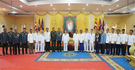 រដ្ឋបាលខេត្តបាត់ដំបង ប្រារព្ធពិធីបុណ្យចម្រើនព្រះជន្ម ព្រះមហាក្សត្រនៃព្រះរាជាណាចក្រកម្ពុជា