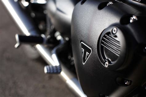 Motorrad Vergleich Triumph Street Twin 2018 Vs Kawasaki Z650 RS 2022
