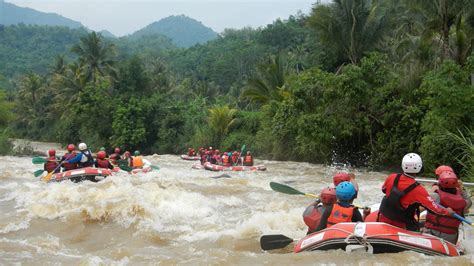 Four Americans Celebrating Bachelor Party Killed In Costa Rica Rafting