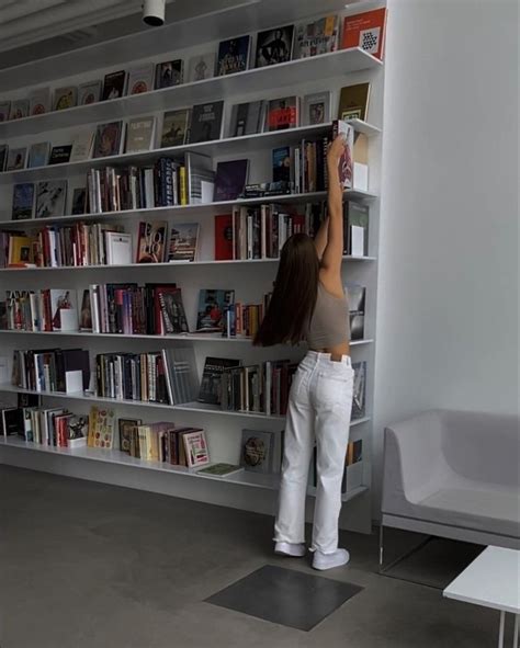 Пин от пользователя Екатерина на доске ГЭС 2 Модельные позы Идеи для фото Дизайн