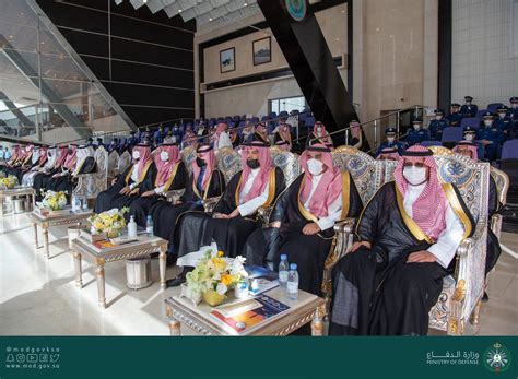 وزارة الدفاع 🇸🇦 On Twitter سمو وليالعهد يرعى حفل تخريج الدفعة 101