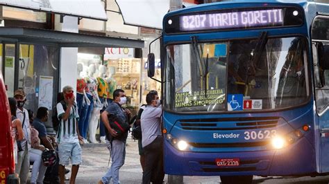 Prefeitura de BH anuncia aumento da tarifa de ônibus