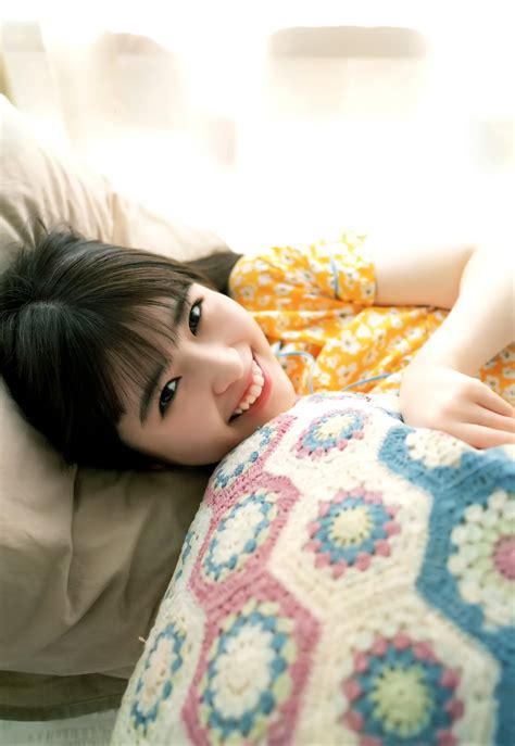 乃木坂46 5期生 小川彩 週刊少年チャンピオン18号 チャールズニュースとユーモア
