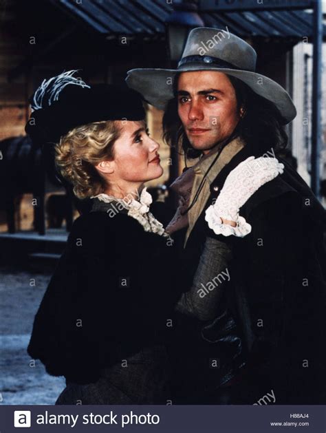 Pictures Of Lise Cutter