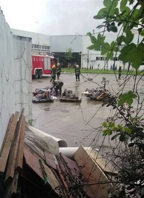 Fotos Explosão Em Fábrica Deixa Mortos Na China 02082014 Uol