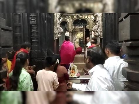 Inspection Of Idol Of Ambabai Temple In Kolhapur By Central Archeology