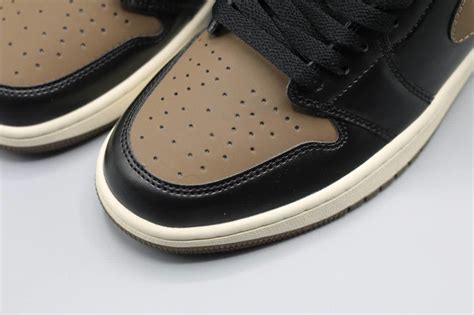 کتانی نایک ایر جردن 1 او جی پالومینوnike Air Jordan1 ویگمور