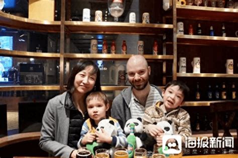 为了一口啤酒回国转机选青岛 中国 孩子 妈妈