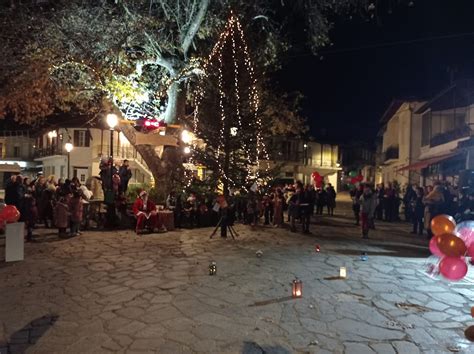 Το Άναμμα του Χριστουγεννιάτικου Δένδρου στο Παλαιοχώρι Χαλκιδικής
