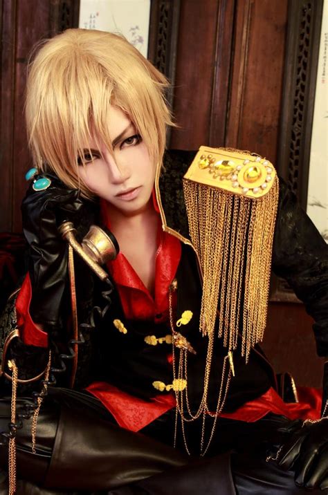 艷勢番崇利明cosplay 顏值巔峰超養眼 每日頭條