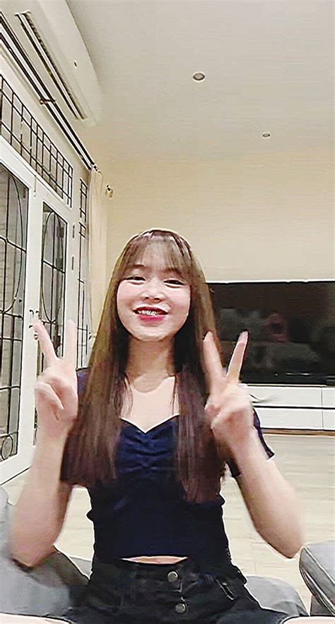 รูปจากต็อกๆ 𝒊𝒚𝒂💜 คนสวย ภาพสาวน่ารัก ผู้หญิงน่ารัก