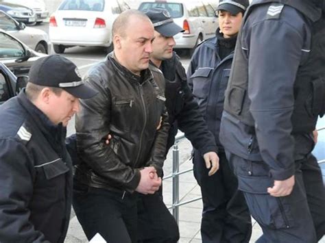 Искат 20 г затвор за похитителя от Сливен